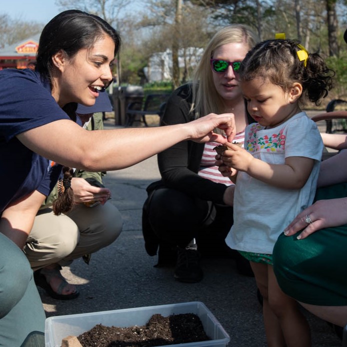 Spring at the Zoo | Columbus Zoo and Aquarium